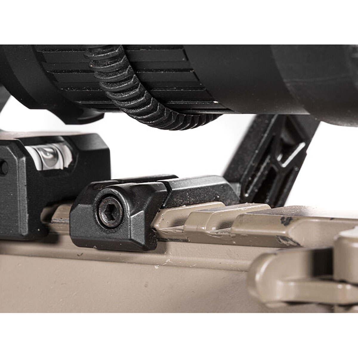 MAGPUL MBUS PRO® FLIP-UP OFFSET REAR SIGHT FOR AR-15