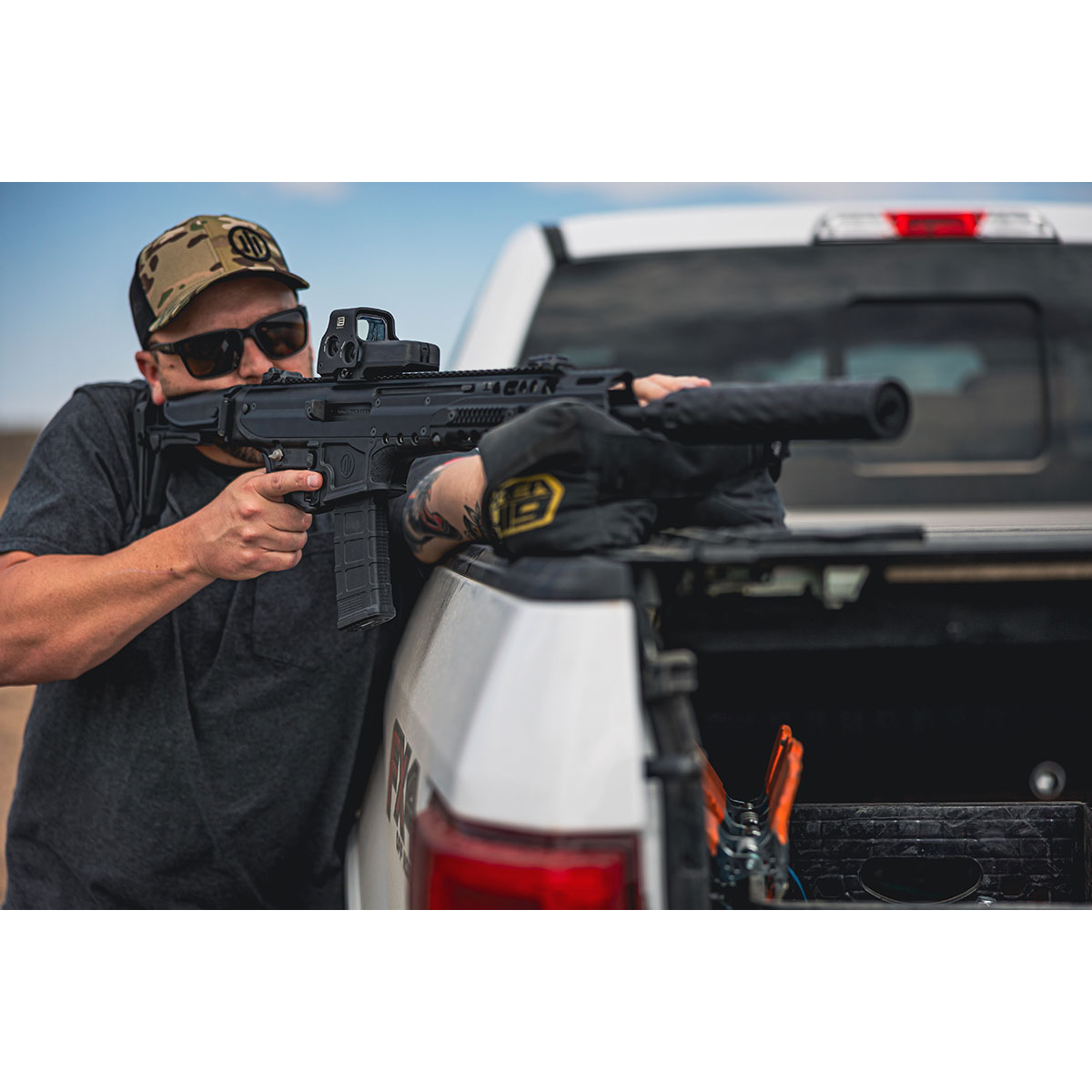 PRIMARY WEAPONS UXR ELITE RIFLE SYSTEM 300 AAC BLACKOUT SEMI-AUTO RIFLE