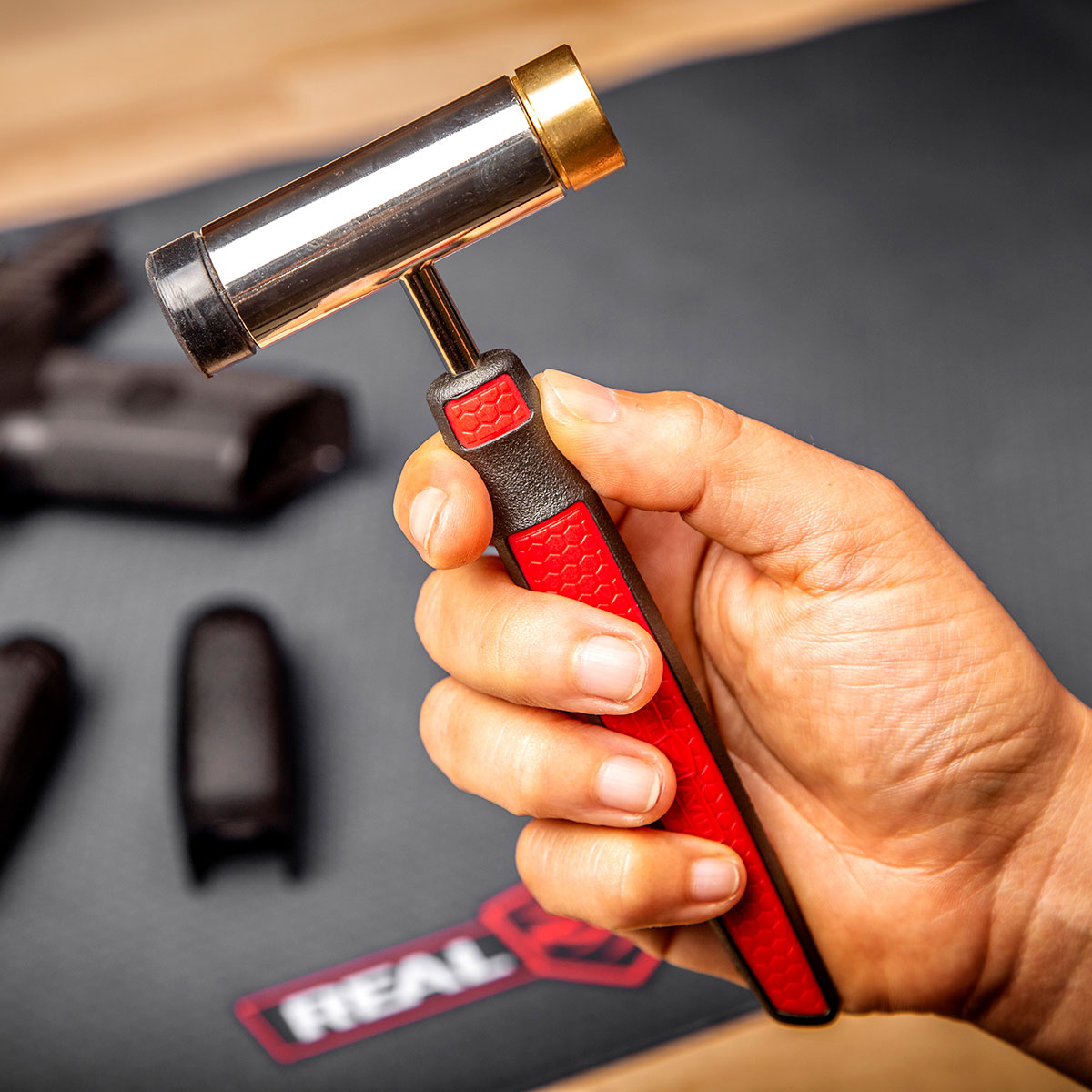 REAL AVID ACCU-PUNCH HAMMER WITH BRASS & STEEL PIN PUNCHES