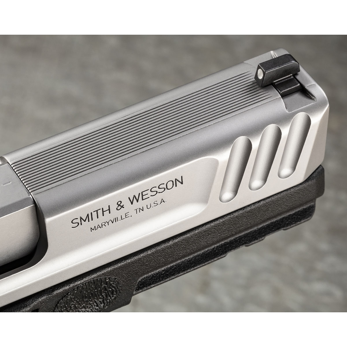 SMITH & WESSON SD40 2.0 40 S&W SEMI-AUTO HANDGUN
