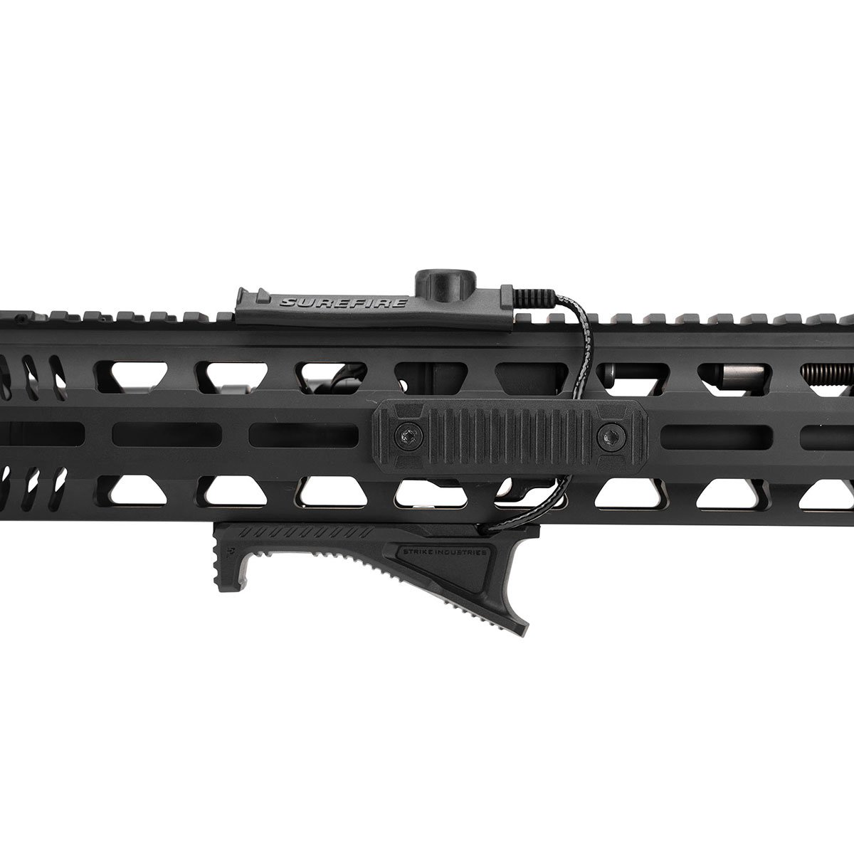 STRIKE INDUSTRIES LINK COBRA FORE GRIP W/CABLE MANAGEMENT