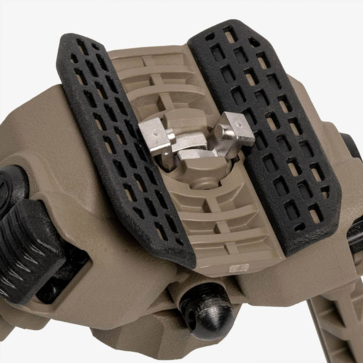 MAGPUL MOE® SLING STUD BIPODS