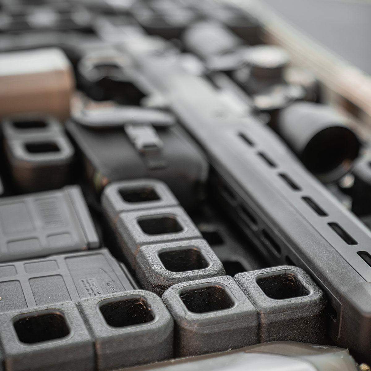 MAGPUL DAKA® GRID ORGANIZER FOR PELICAN™ V800 VAULT